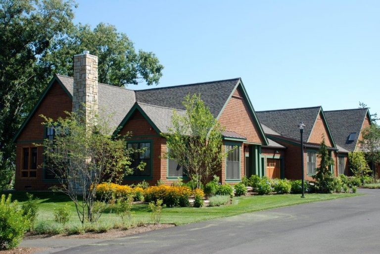 Homeowners Association Landscaping Services | HOA Landscapes